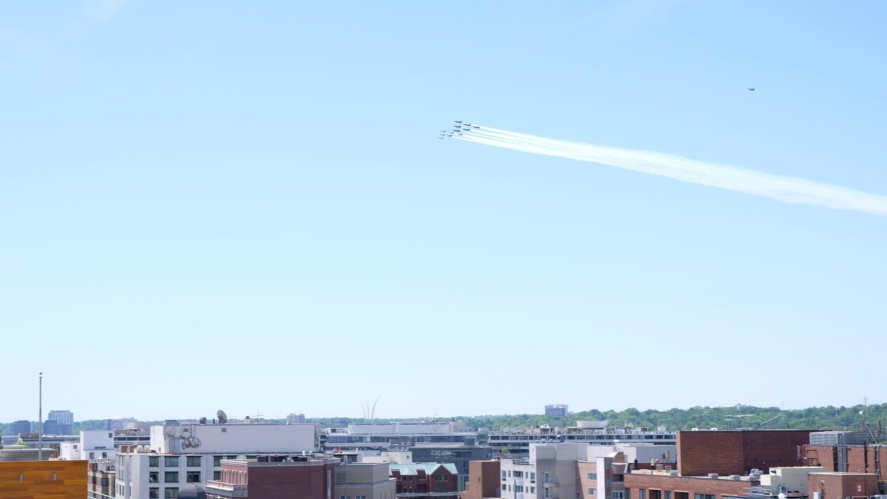Blue Angels and Thunderbirds Fly Over Washington, DC - YouTube