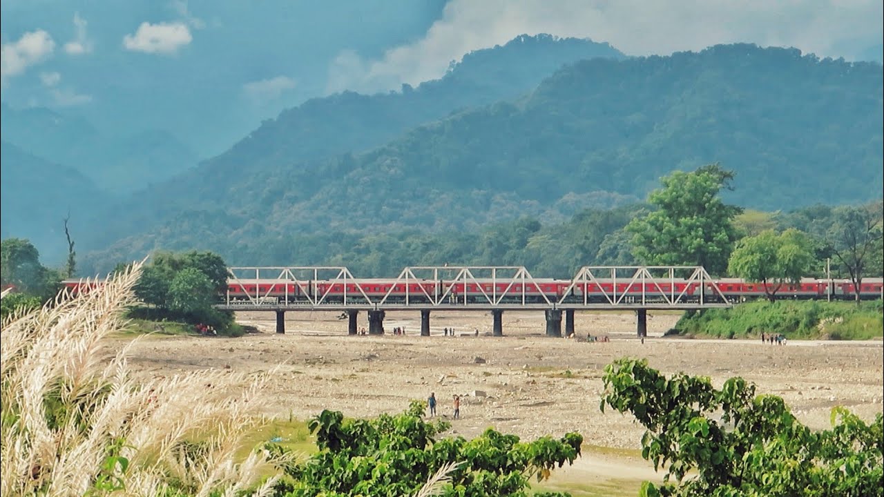 An Ultimate Combination of Train & Nature | Mahananda Exp crossing ...