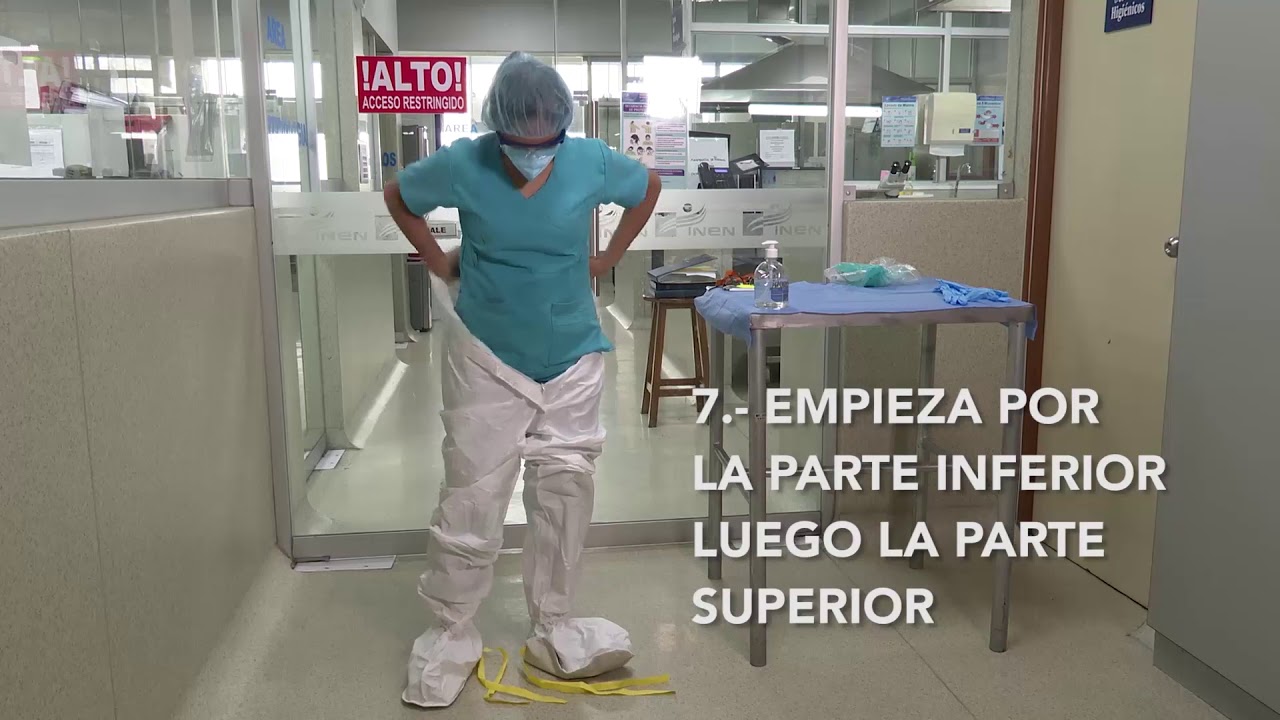 Colocación de EPP en laboratorio de Microbiología - YouTube