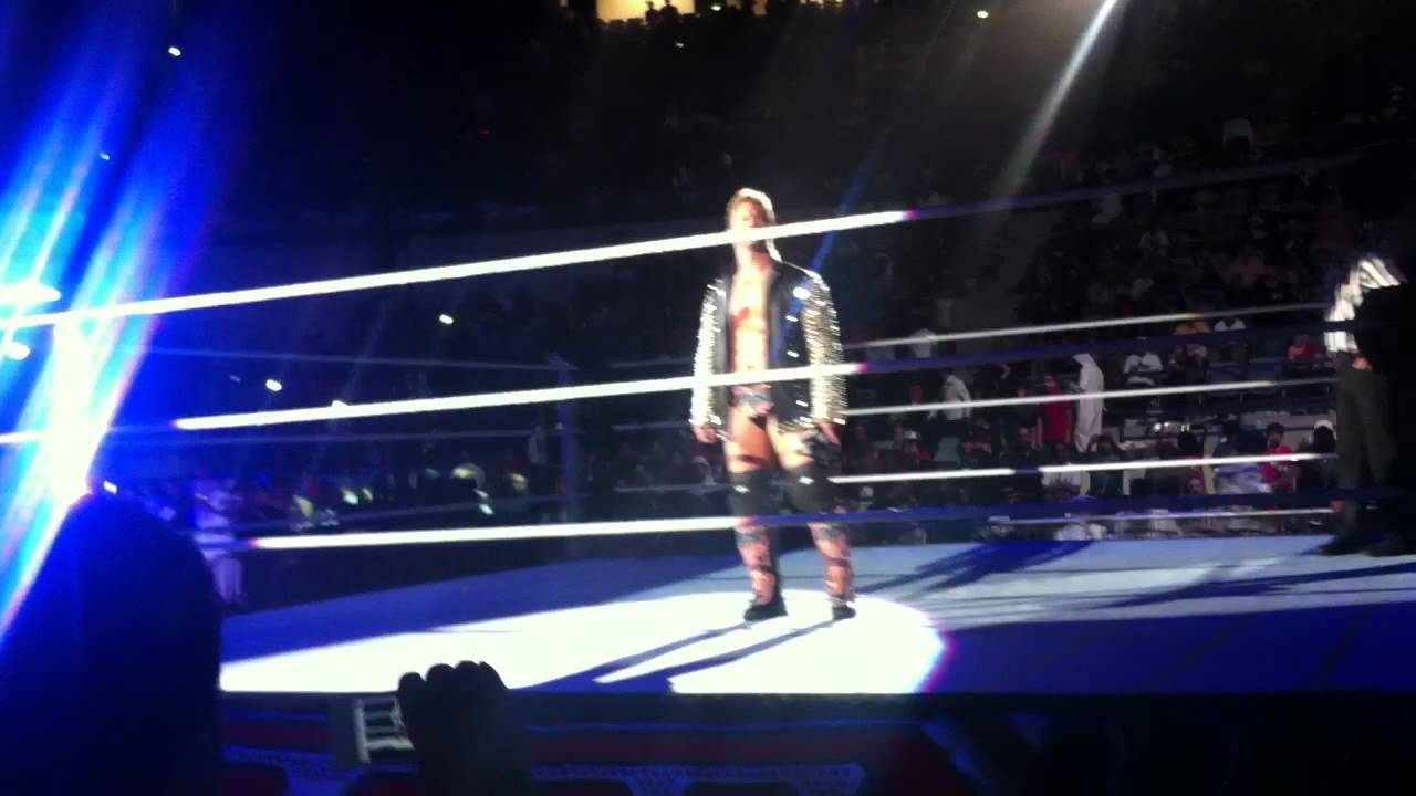 WWE Abu Dhabi 2012: Y2j - YouTube