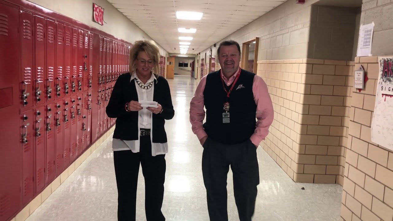 Zizzer Hallway Connections with Lenny Eagleman - YouTube