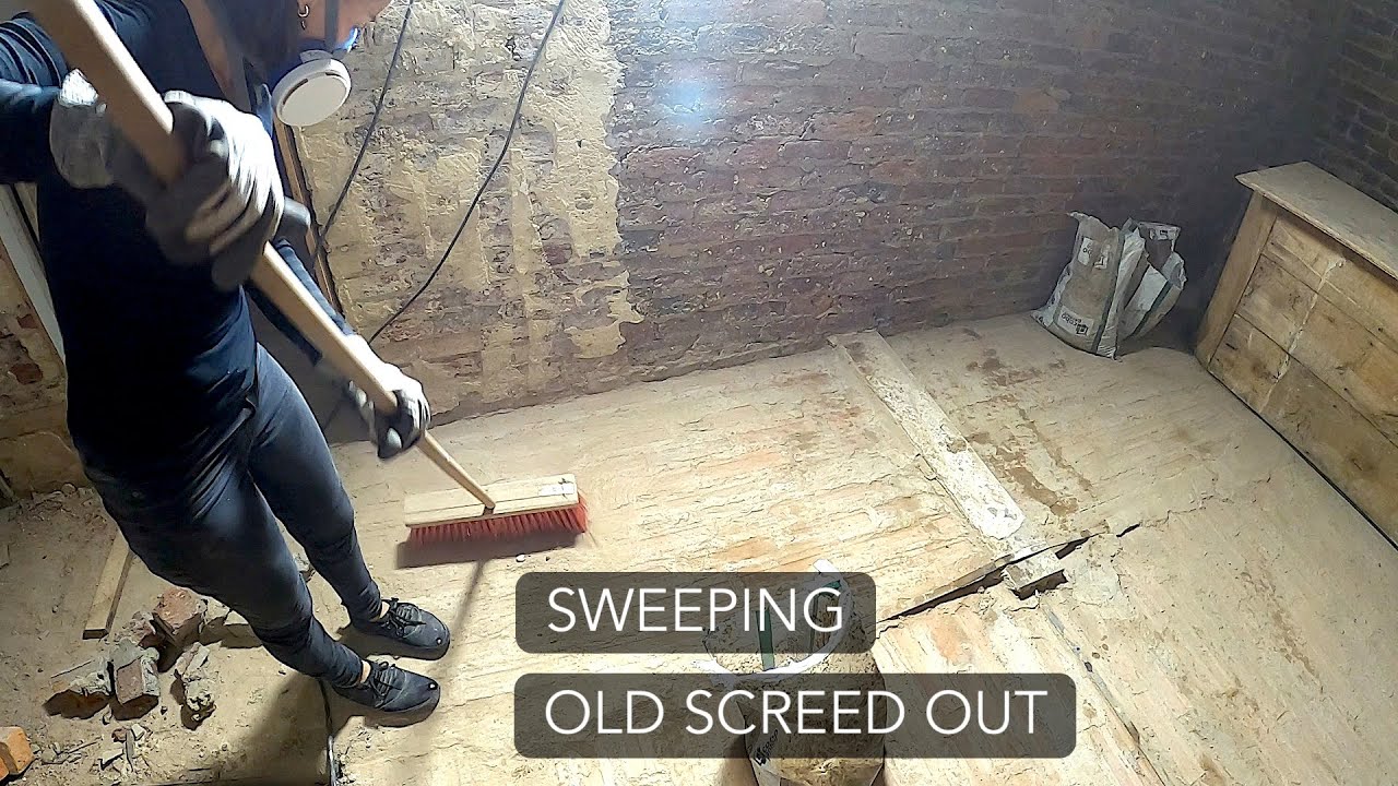 SPEED-UP SWEEPING: Removing the rests of the old crumbling screed ...