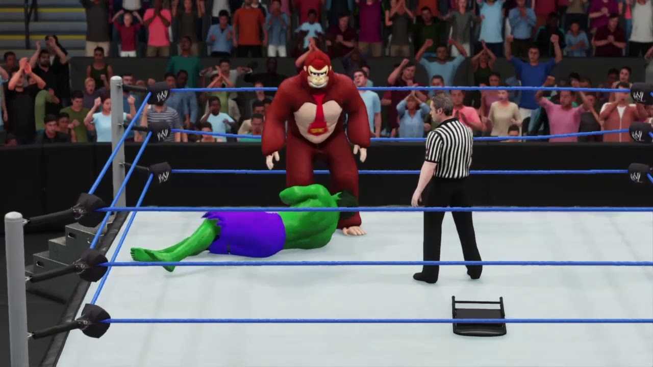 Donkey Kong vs. The Hulk in a First Blood Match! - YouTube
