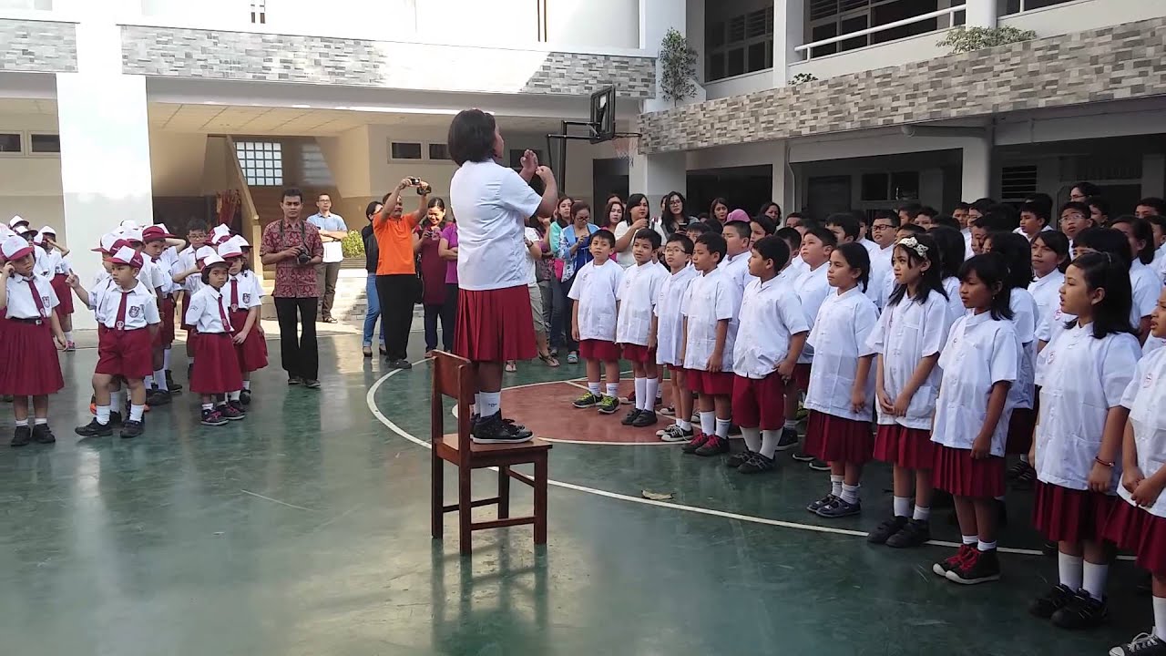 Mars dokter cilik by Dokcil SD Strada van Lith 2 - YouTube