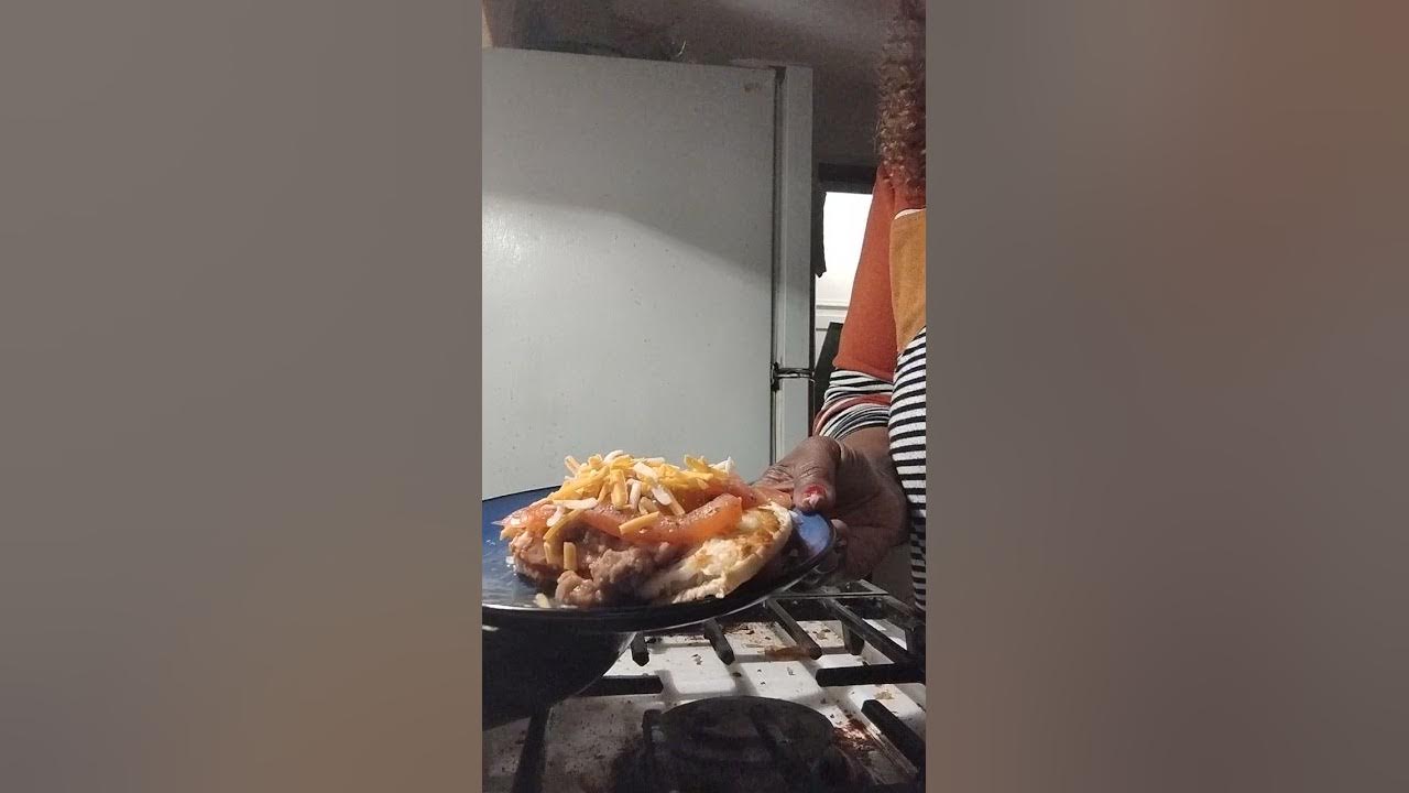 Doctored up pizza, lok - YouTube