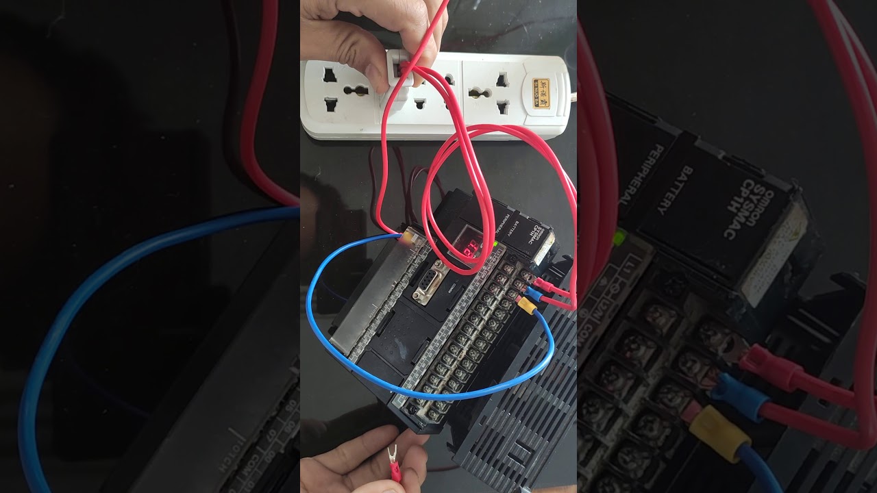 PLC Input ေလာင္သြားတဲ႔အခါ Resistor လဲလွယ္တပ္ဆင္ျခင္း - YouTube