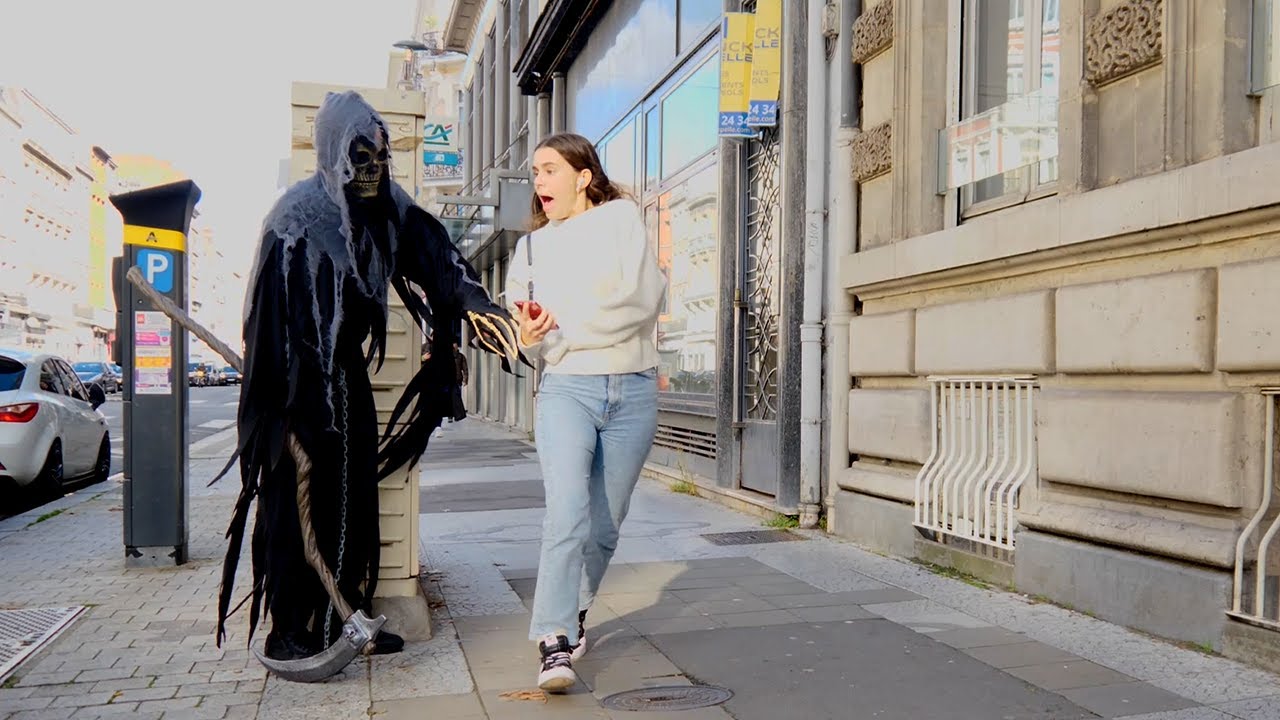 Everyone got Scared! Reaper Scare Prank - YouTube