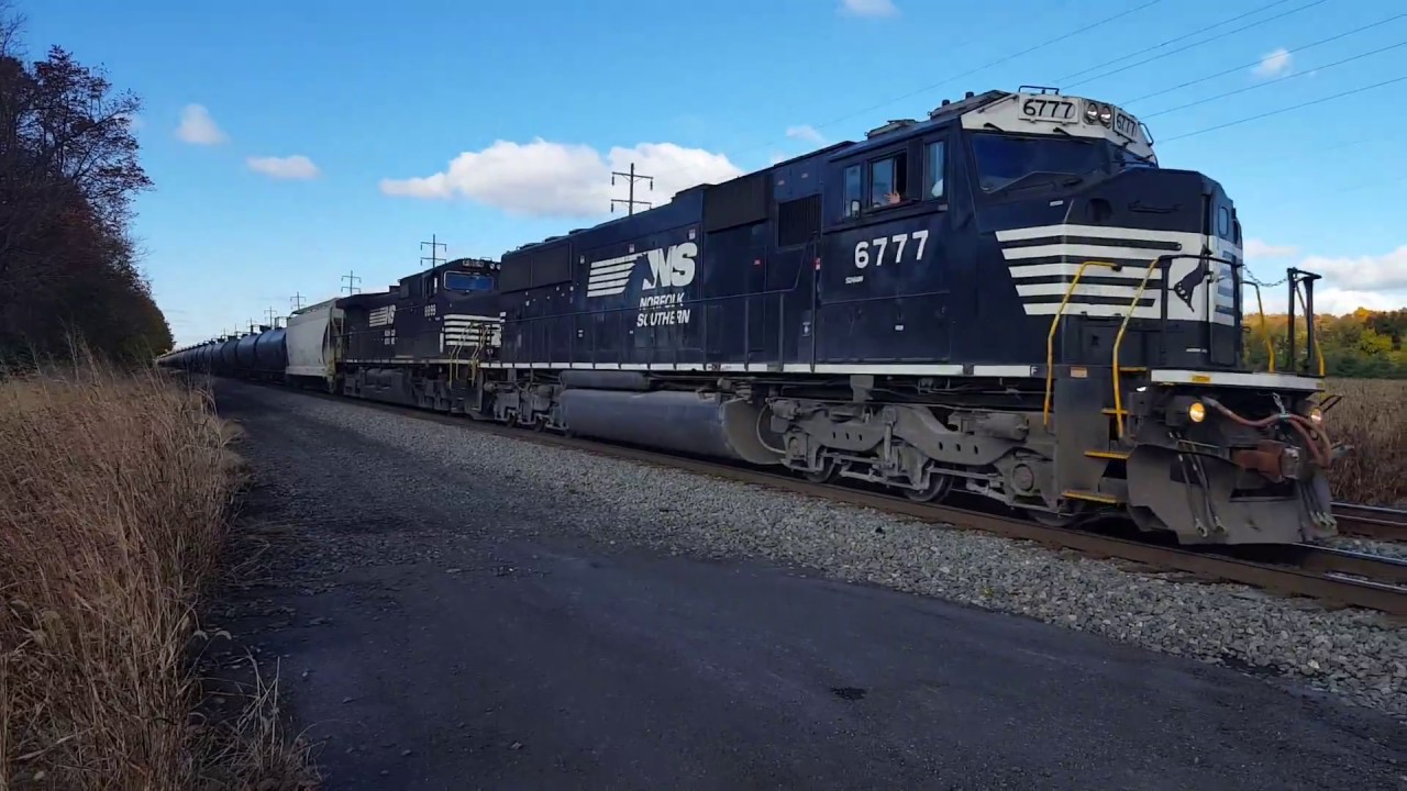 Eastbound NS 64E annville PA - YouTube