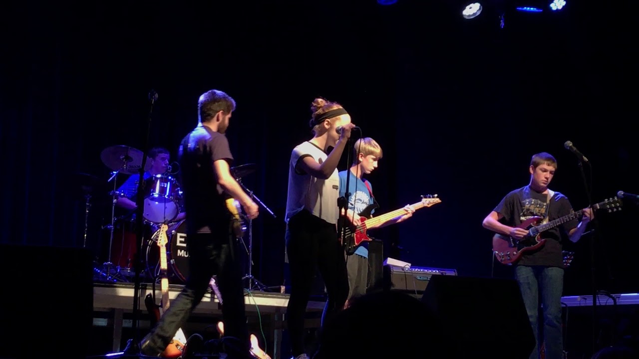 CC sings Stranglehold by Ted Nugent - YouTube