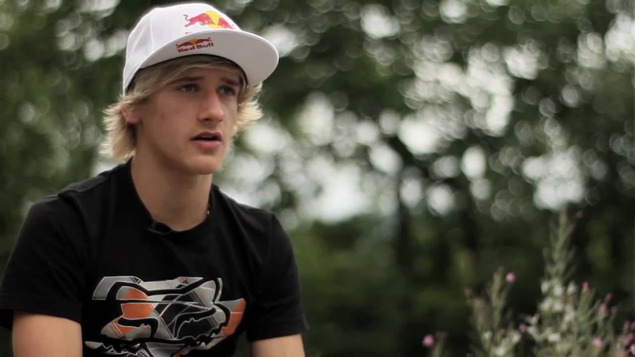 A Day in the Life of Ken Roczen - YouTube