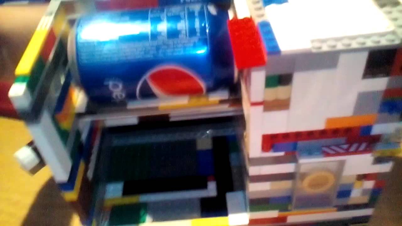 Lego soda machine - YouTube