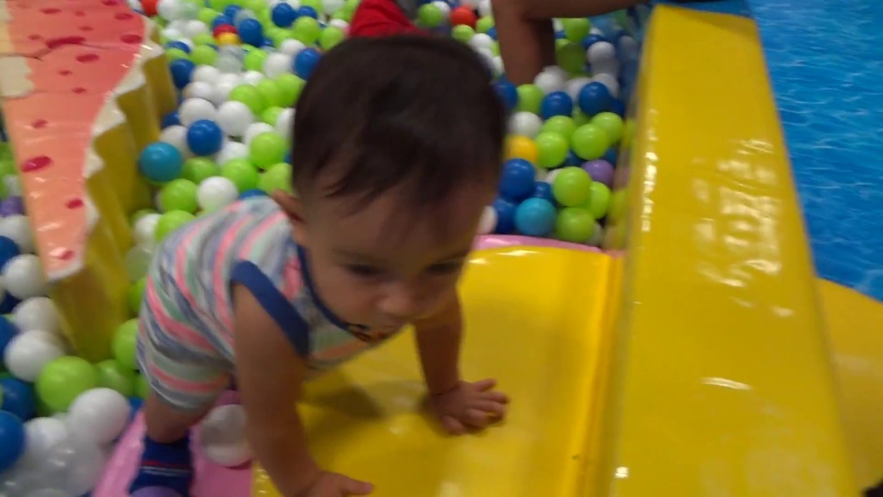 Laugh Out Loud (LoL) Kids Club Indoor Playground - YouTube