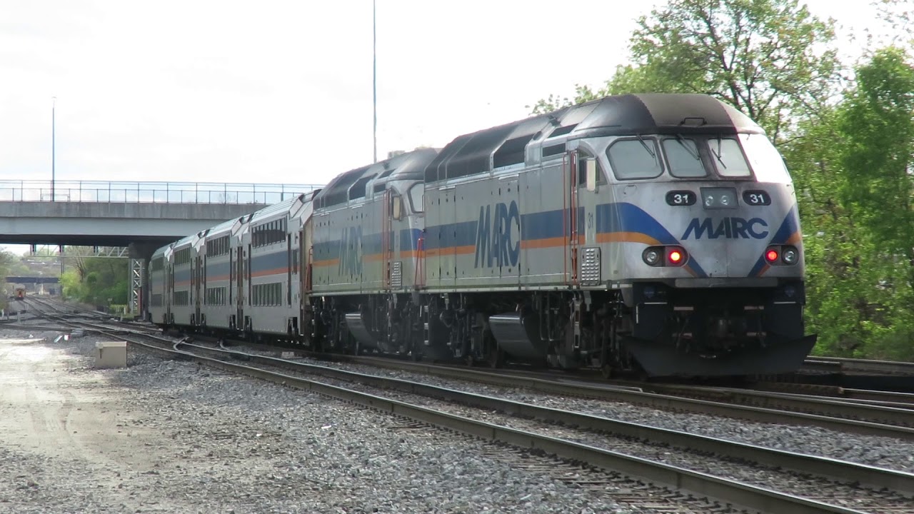 MARC Camden Line Train Diverging at CARROLL - YouTube