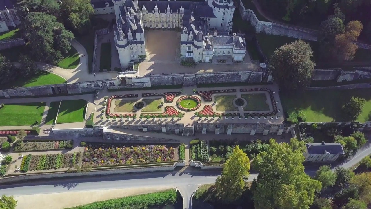 Château d'Ussé , Sleeping Beauty's castle in Rigny-Ussé France 4K (Dji ...
