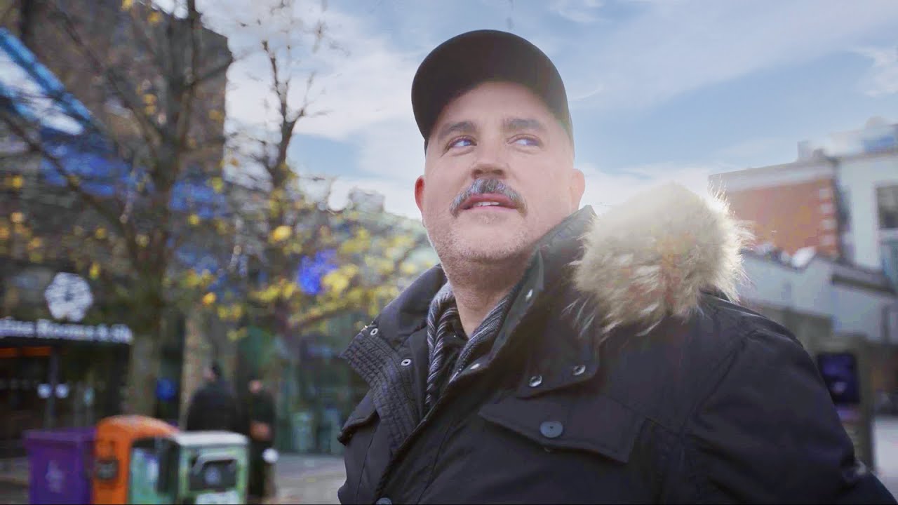 Setting the Stage: Cherokee Stage Director Thaddeus Strassberger - YouTube