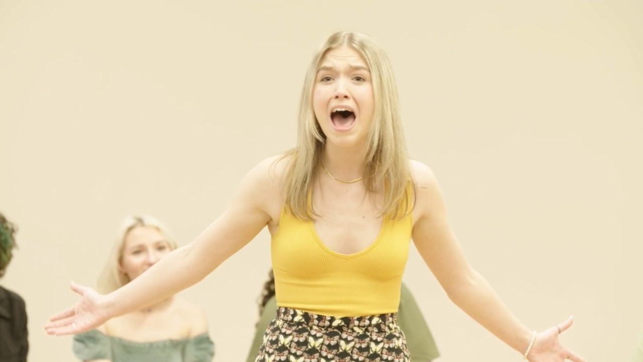 Alyssa McDonald - Anything But Ordinary by Avril Lavigne - YouTube