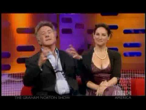 Dustin Hoffman tells a dirty joke