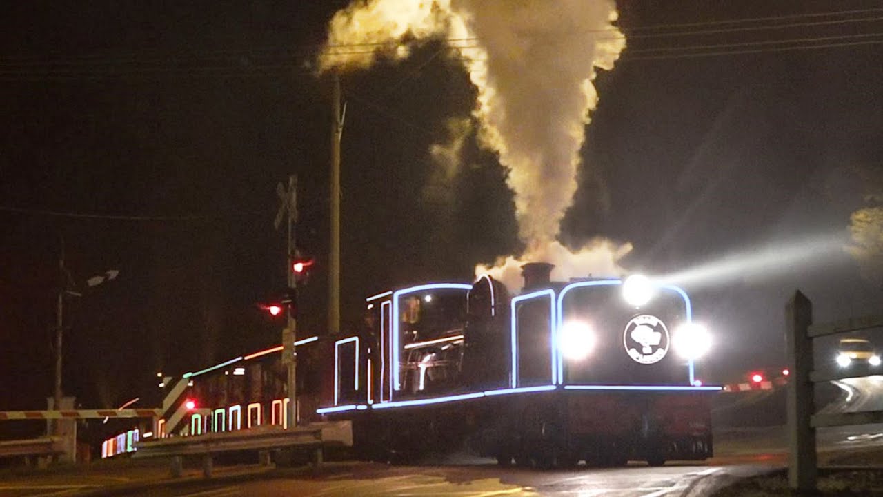 Puffing Billy Railway Train of Lights 2023 | Ex-SAR Beyer-Garratt NG129 ...