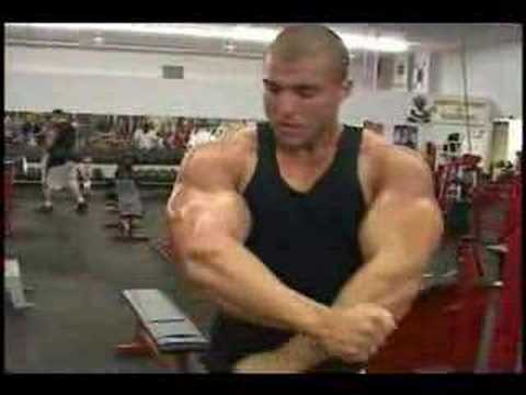 Mike Grossi training biceps - YouTube