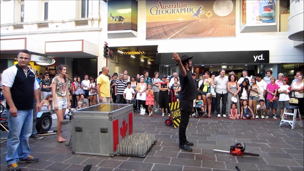 chainsaw juggling - YouTube