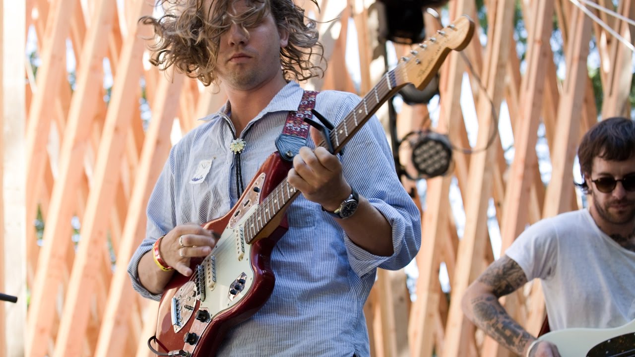 Kevin Morby - Singing Saw - Treeline @Pickathon S03E04 - YouTube