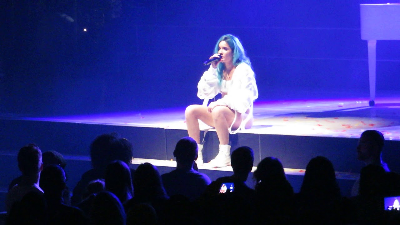 2017.11.10 - Halsey - Sorry (HFK Tour @ Seattle) - YouTube