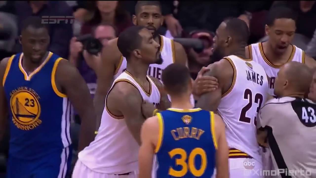 LeBron James & Draymond Green kavga ediyor 2016 NBA Fİnal - YouTube