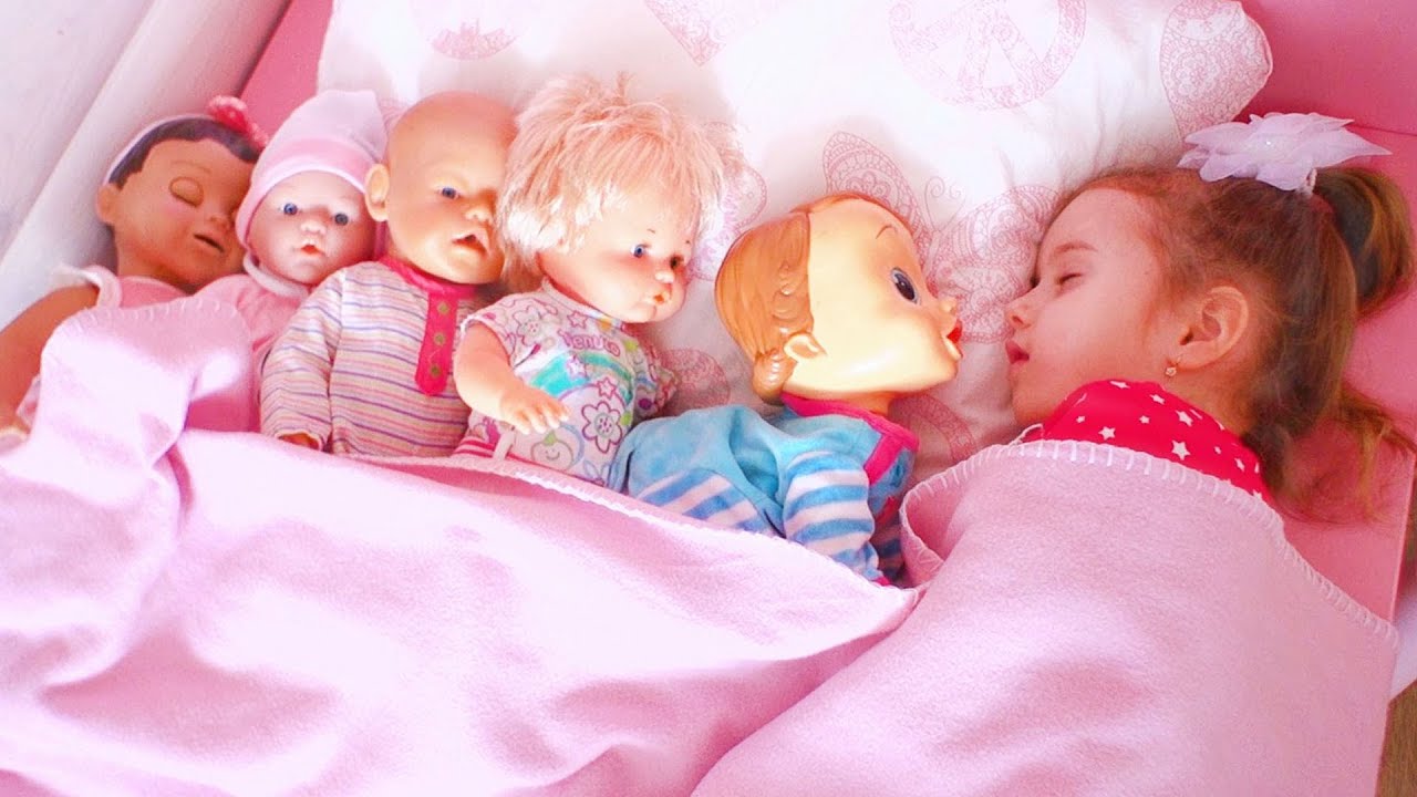 Stacy and story for kids about toys - YouTube