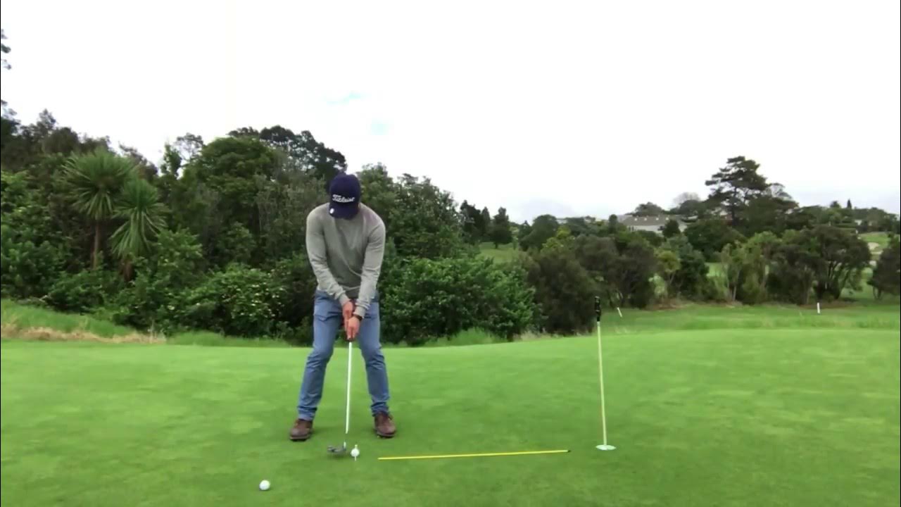 Front View - Putting - Reverse Overlap Grip - YouTube