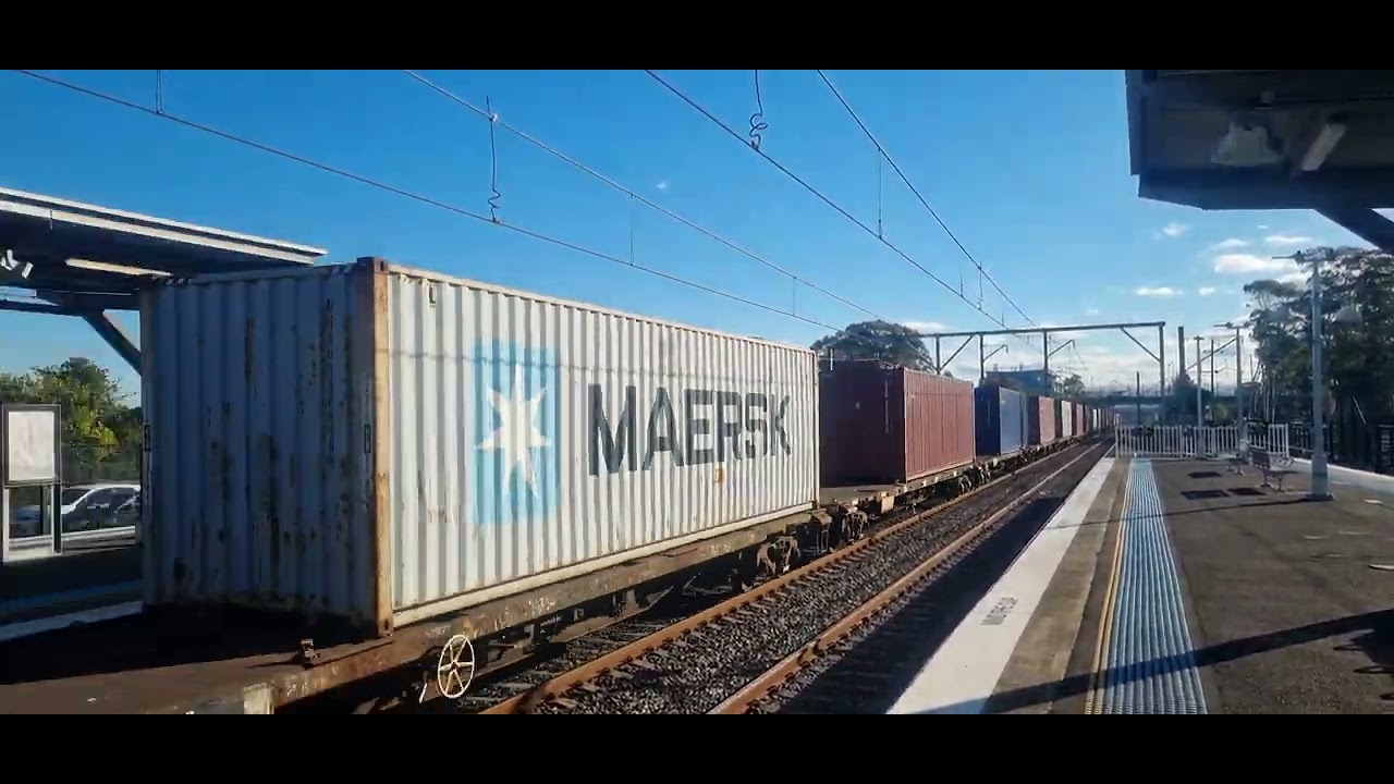 8130 going thru Mount Druitt Station in November 2024 - YouTube