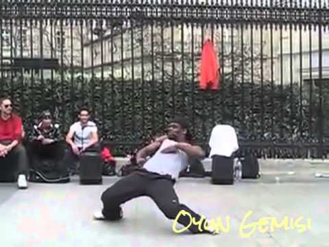 Paris'te Bir Sokak Dansçısı