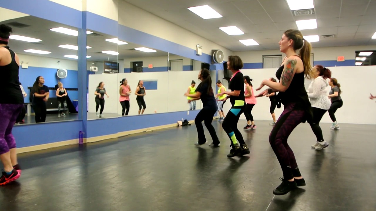 Zumba w/ Mari Luna-Ricco - YouTube