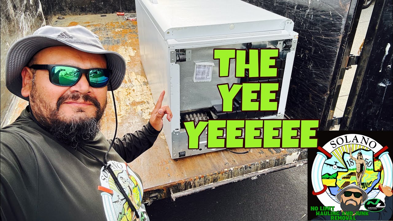 A DAY IN THE LIFE WITH MR YEE YEEEEEEEEEE AND JUNK REMOVAL…. - YouTube