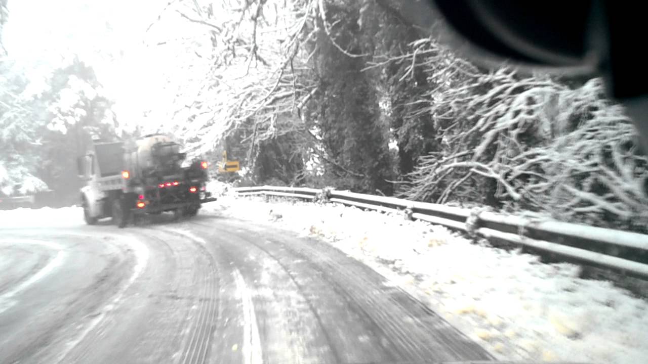 01-17-12 - snowy drive trying to get to work #2 - YouTube
