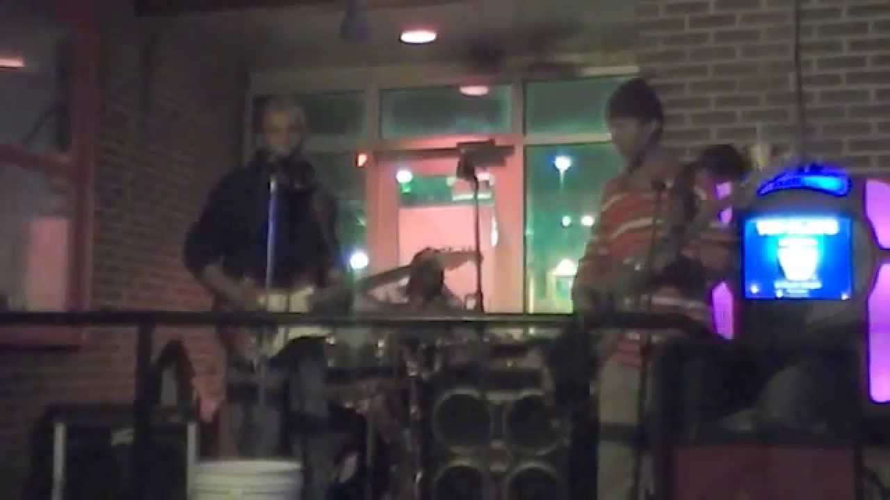 Fuzzy Jeffries - W.C. Handy Bar, Beale Street, IBC week - YouTube