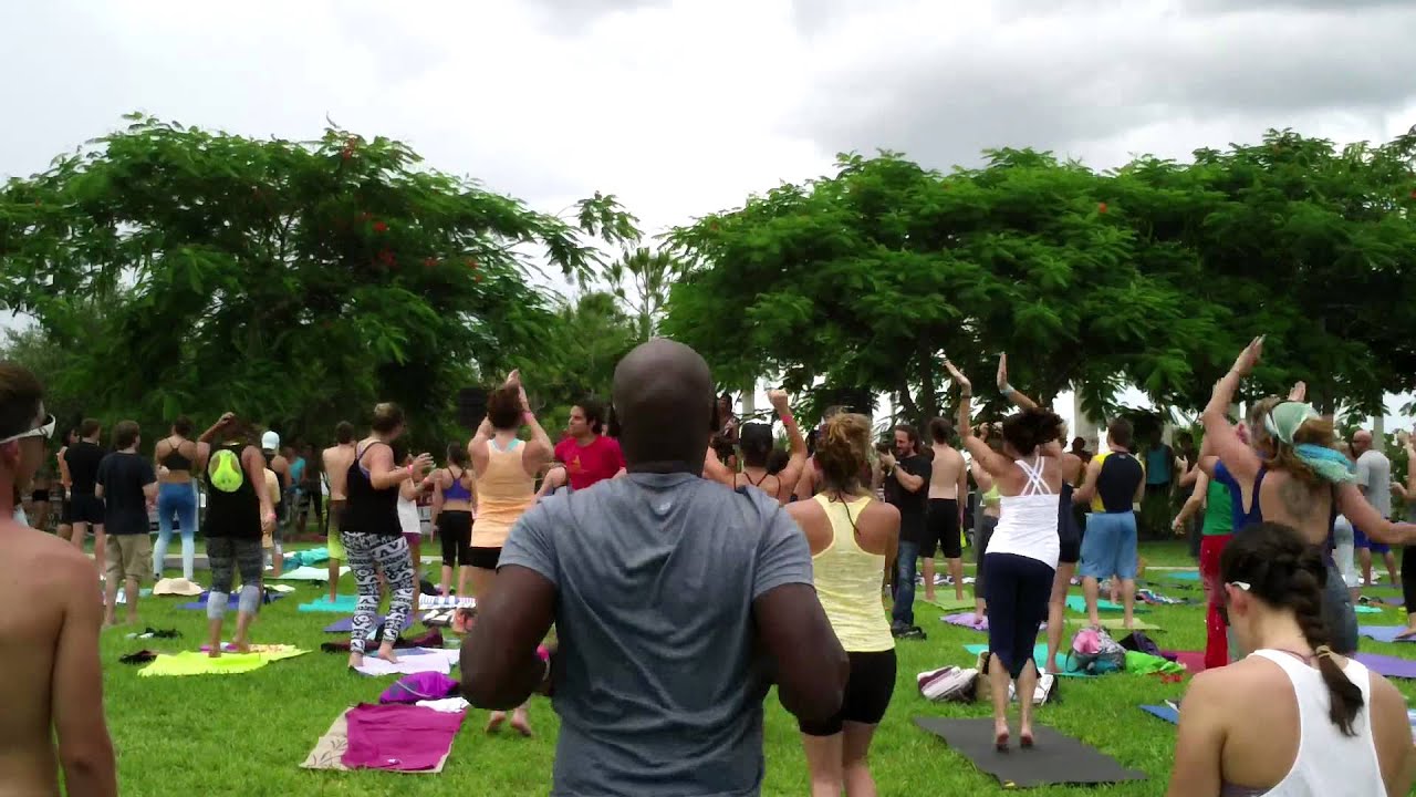 Soulshine Yoga with Michael Franti "Sound of Sunshine" Sunset Cove, 7 ...