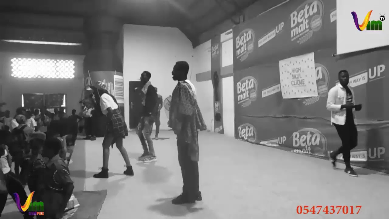 Amazing Dance Moves At Aburi Sec Tech Funfair 2019 - YouTube