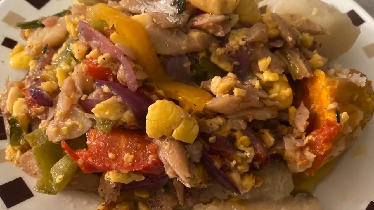 How To Make Jamaican Style Ackee And Saltfish Meal! - YouTube