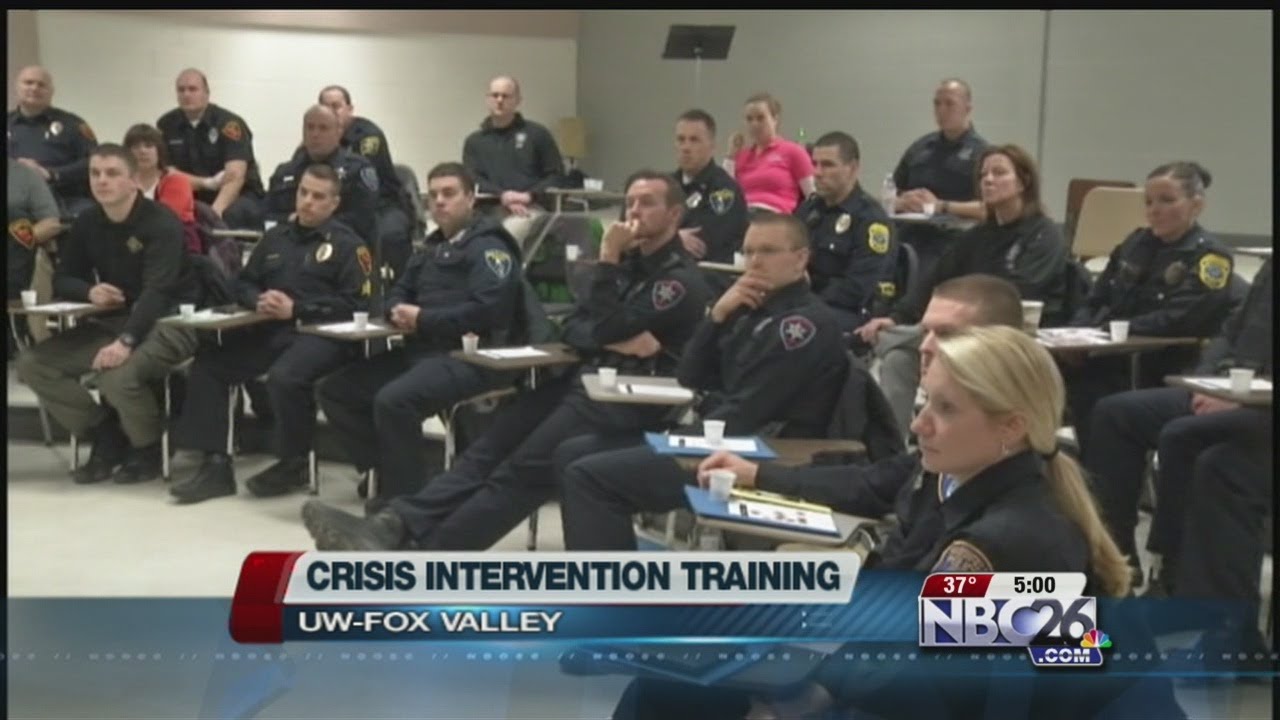 Officers Wrap Up Crisis Intervention Training in the Fox Valley - YouTube