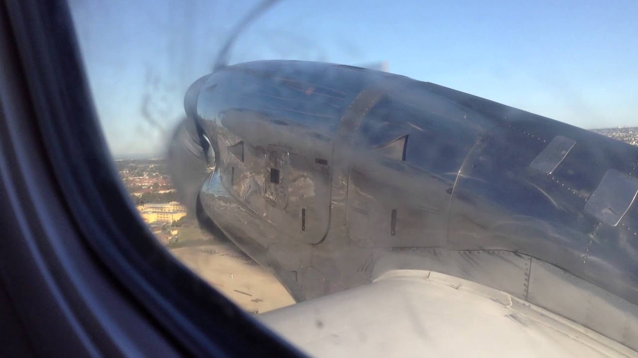 United prop plane takeoff SAN to LAX - YouTube
