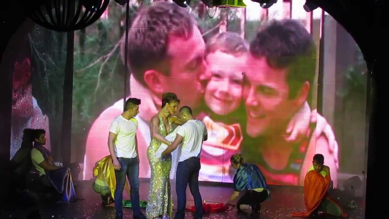 Stripperella Über - Blue Space - FORA FELICIANO - 27/04/13 (HD - By Alan Junior) - YouTube