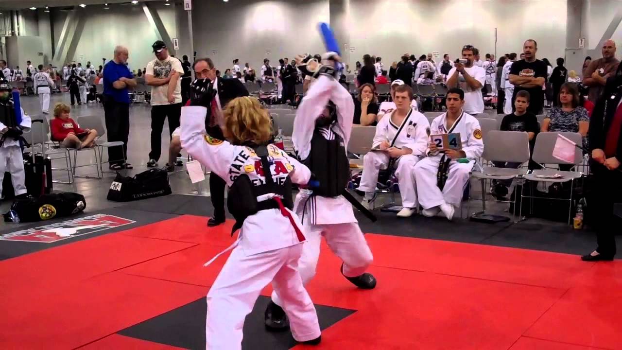 Casey Sherman Vs. Jacee Estes - YouTube