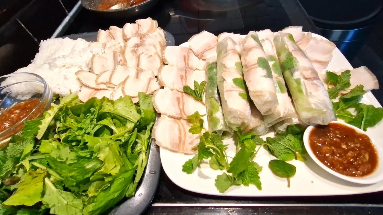 Bánh Tráng Cuốn Thịt Heo Hai Đầu Da Đà Nẵng Chấm Mắm Nêm, Miếng Thịt ...