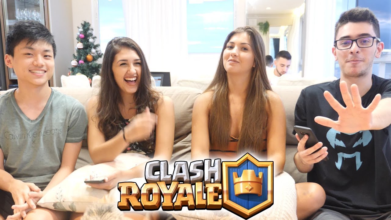 AS NOVAS MORADORAS DA CASA DOS YOUTUBERS DE CLASH ROYALE? - YouTube