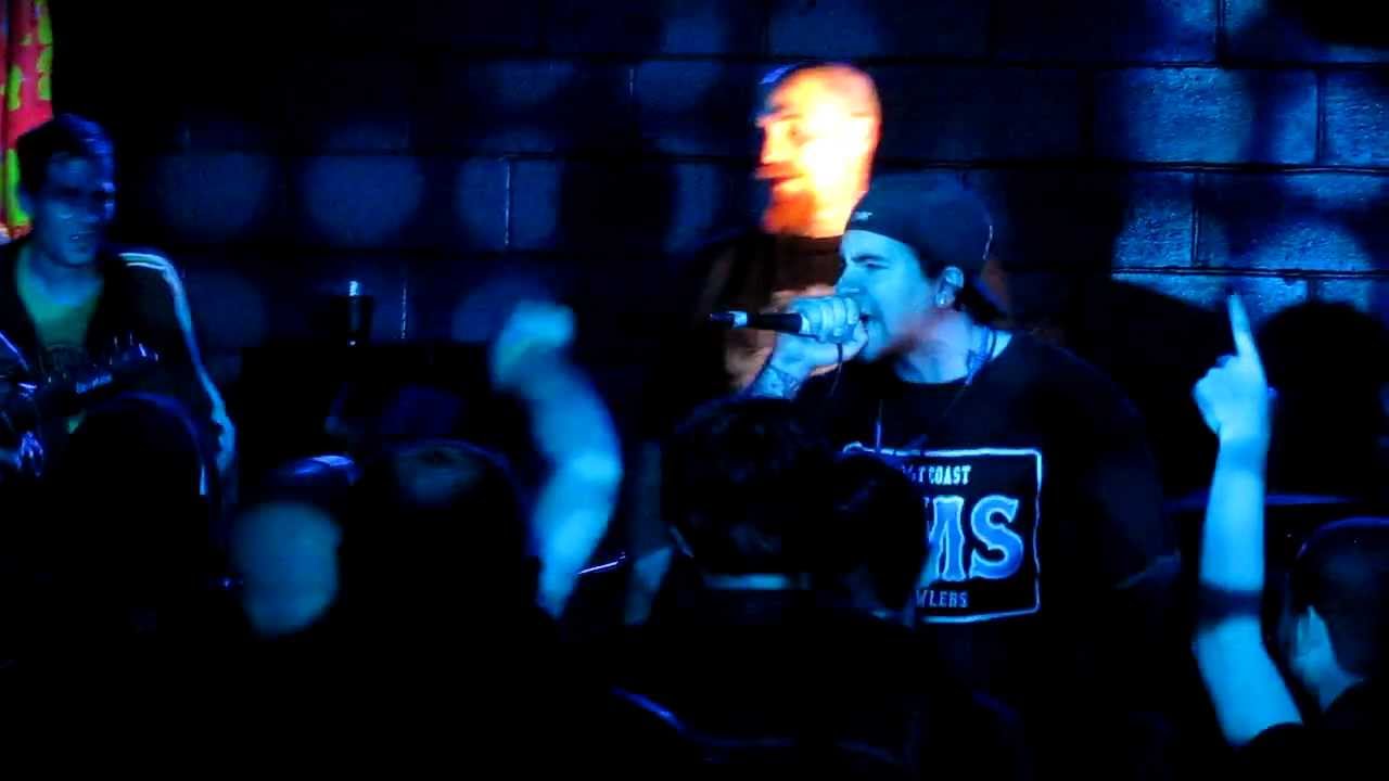 SKARHEAD "DMS" Live at Diablo Fest 2011 NYC - YouTube