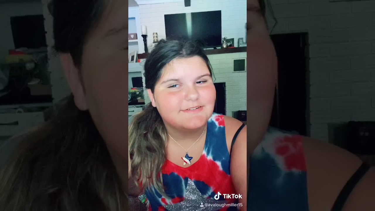 Younow 3 Loliplay