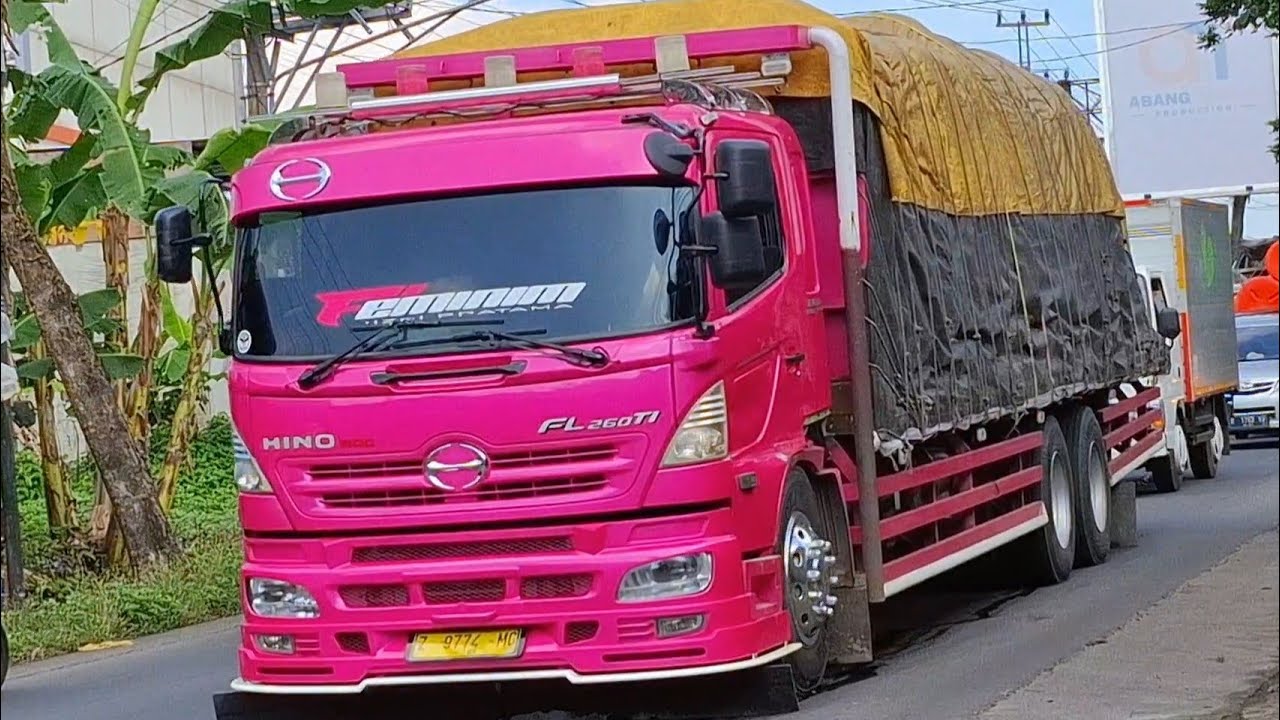 Mobil truk tronton besar truck container truck tangki bbm pertamina ...