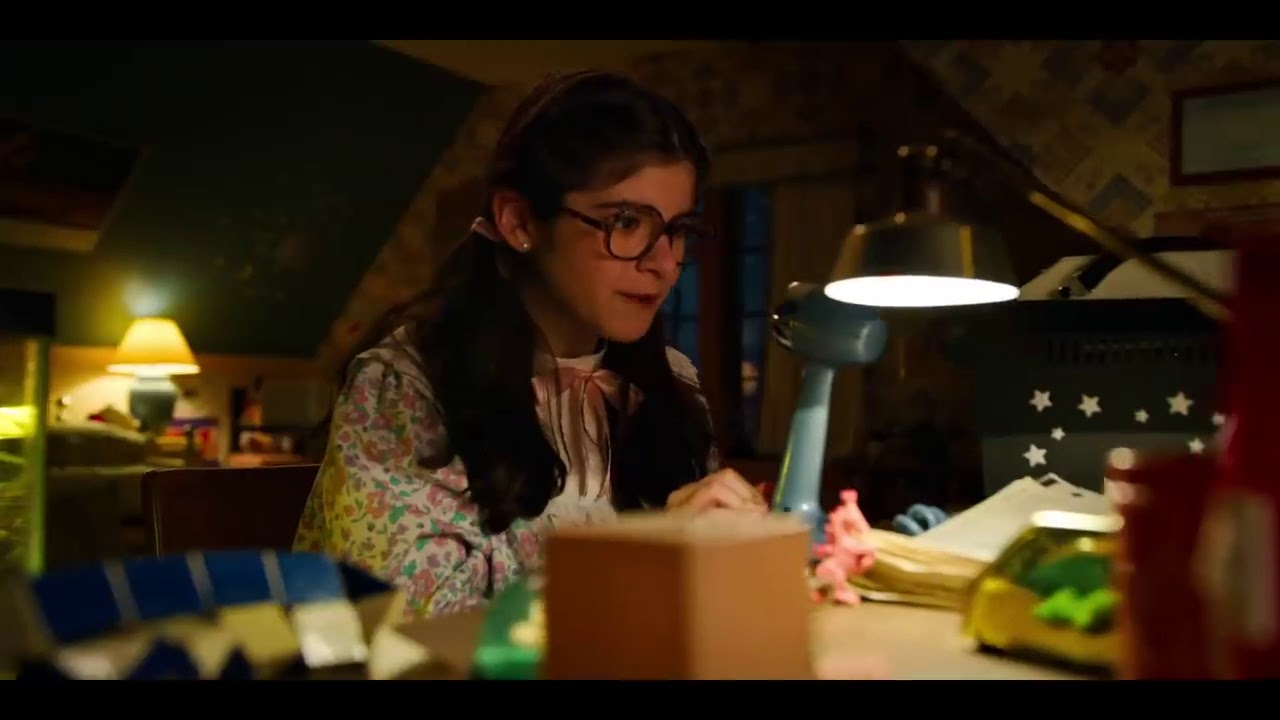 The Full Dustin and Suzie NeverEnding Story Scene | Stranger Things S3 ...