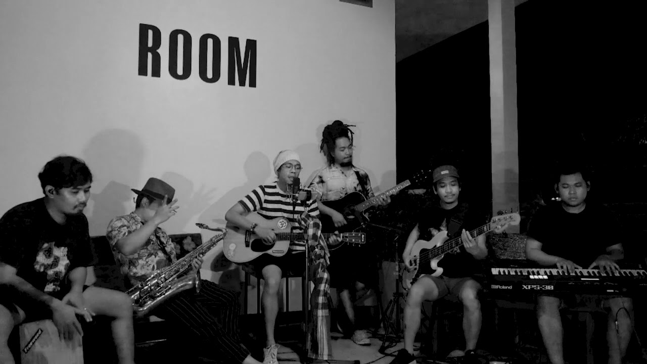 ถ้าเธอต้องเลือก - ILLSLICK [Cover by Mocca Garden] - YouTube