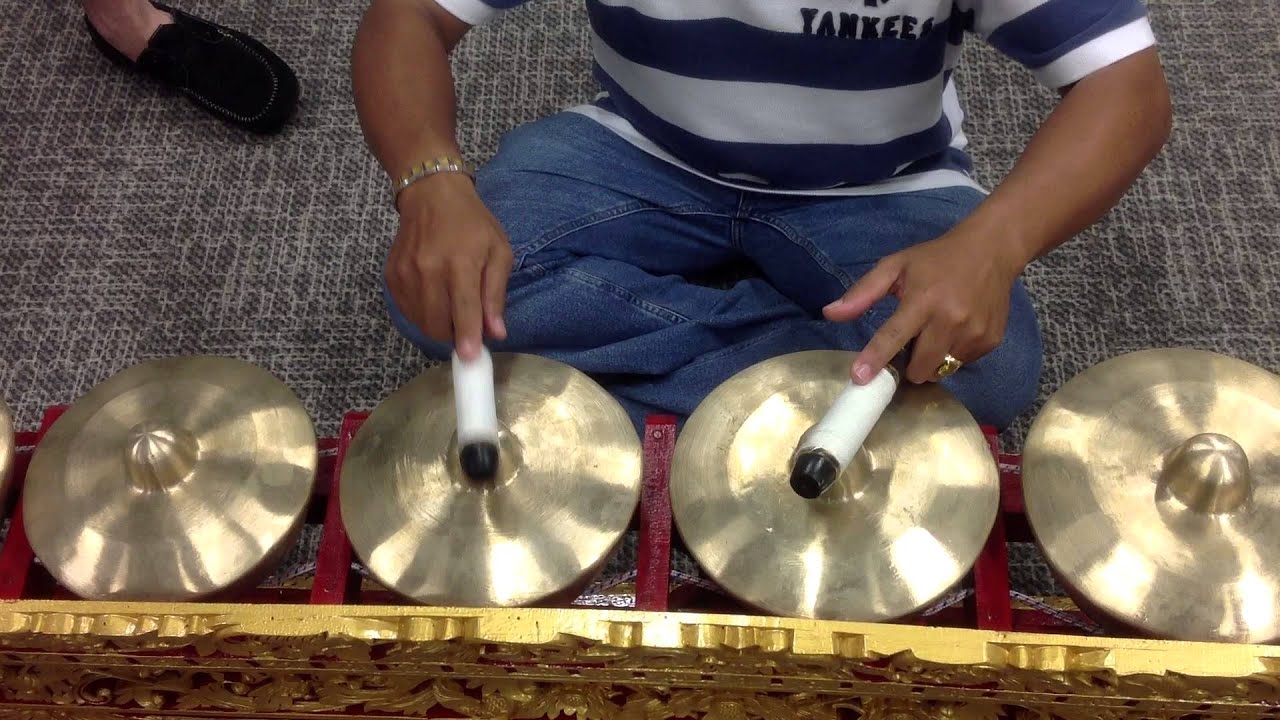 Jauk song - Reyong Pt1 - YouTube